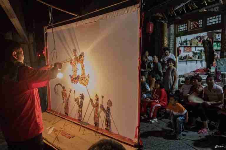 What Is Shadow Puppet Play? (Pi Ying Xi)